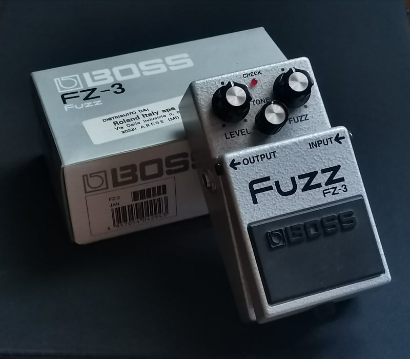 Boss Fuzz FZ-3 | Reverb