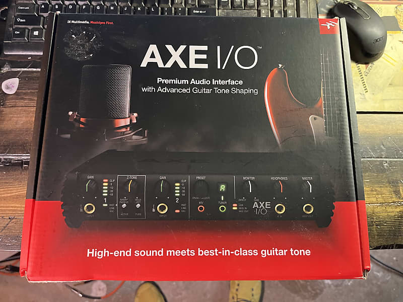 IK Multimedia AXE I/O 2022 - Black | Reverb