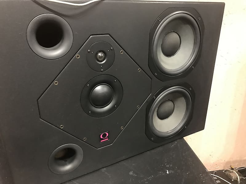 Quested Hq210 | Reverb