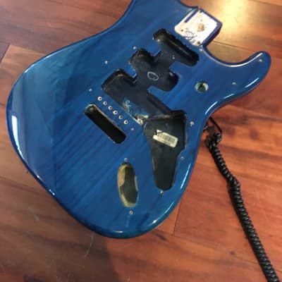 Fender Deluxe Player Strat Sapphire Blue Transparent Ash | Reverb