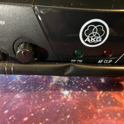 AKG SR40 Mini Pro Wireless Microphone System | Reverb