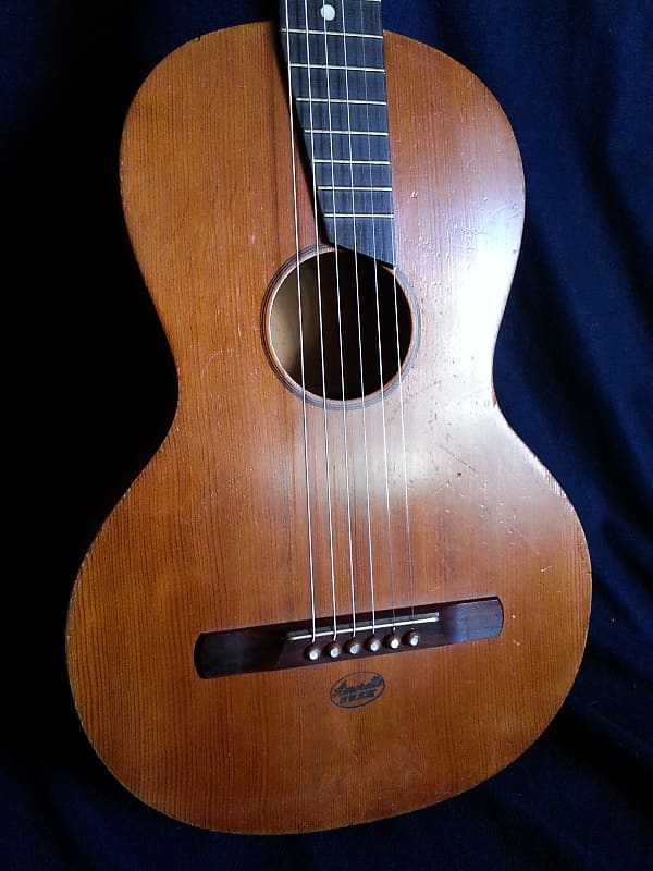 Parlor guitarJ.C.F.K. "Amoretto" (1920) | Reverb UK