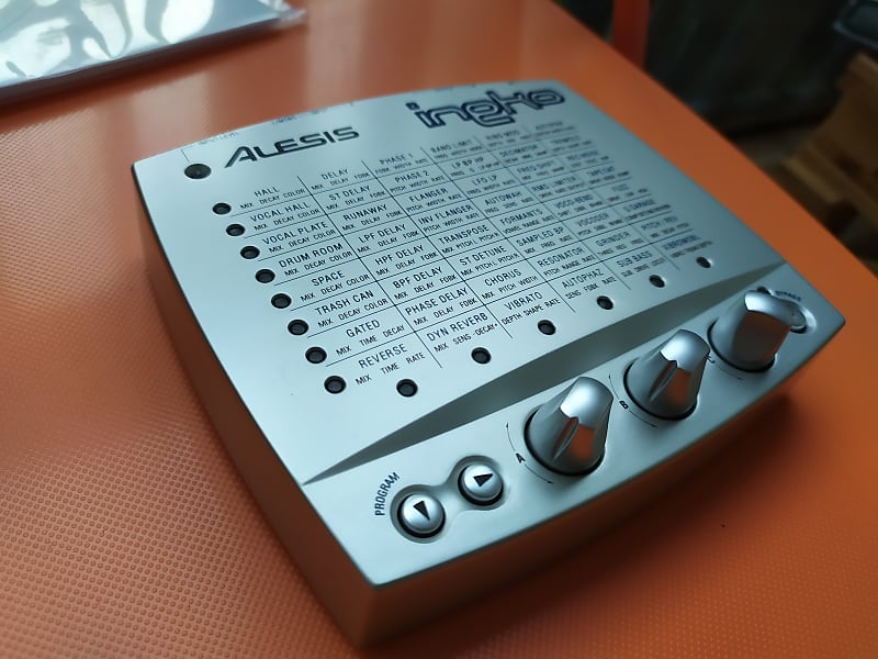 ALESIS INEKO // multi-effect reverb [LO-FI] | Reverb
