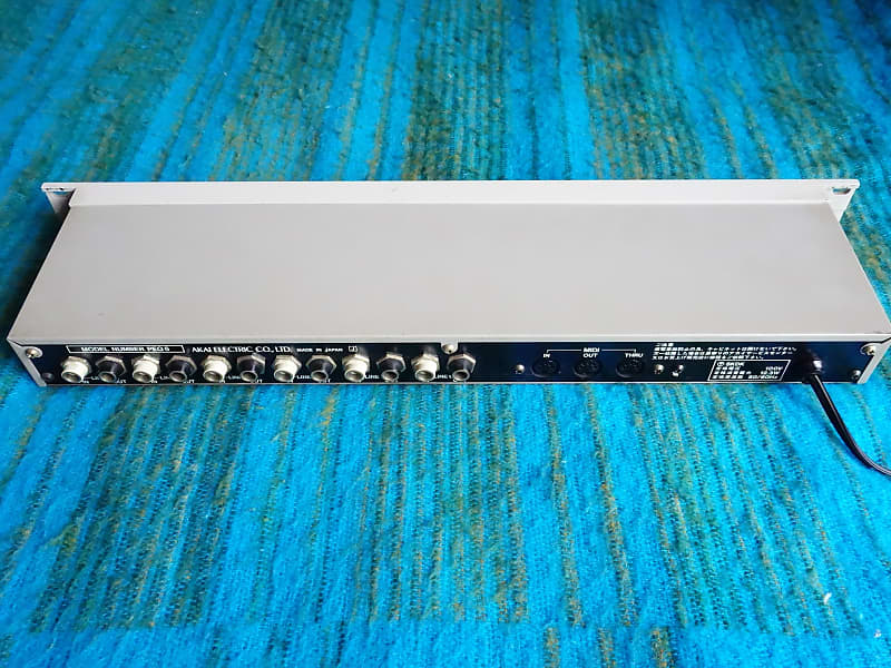 Akai professional PEQ6 Midi Programmable Equalizer - G155 | Reverb