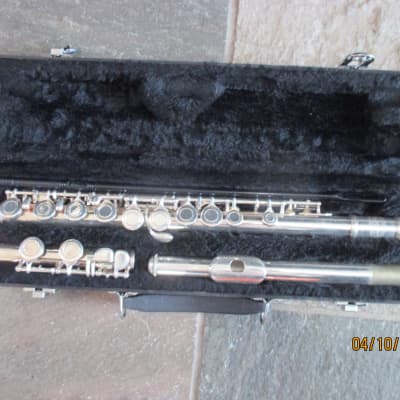 Bundy brand flute with case | Reverb