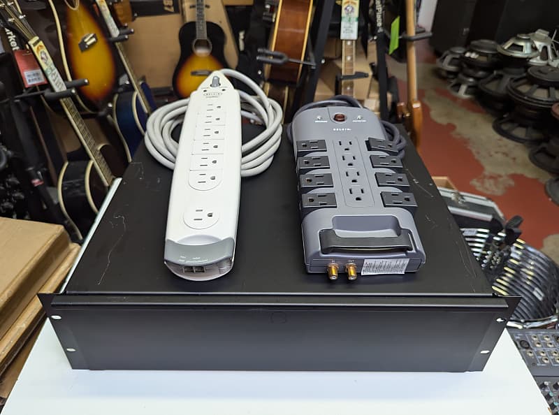 Super Clean! Middle Atlantic 3 Rack Space Drawer & 2 Belkin | Reverb