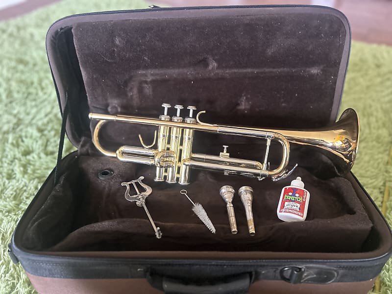 Trumpet Eastman ETR 400R with case and 2 mouthpieces | Reverb
