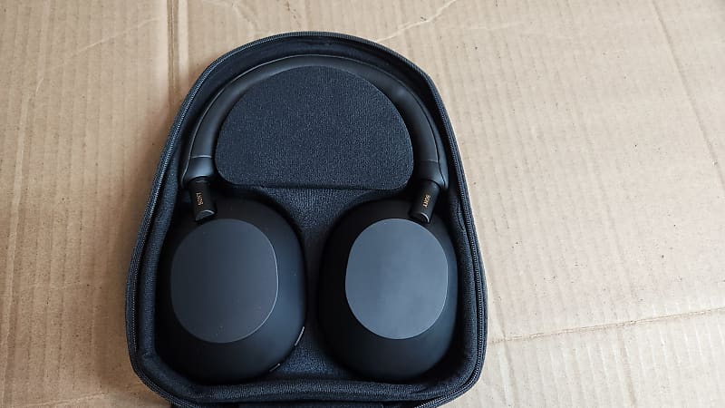 Sony WH-1000XM5 Wireless Noise Cancelling Over the Ear | Reverb