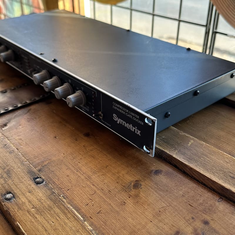 Symetrix 522 Compressor Gate | Reverb