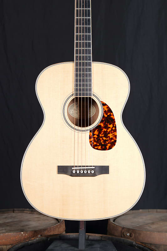 Larrivee OM40 Walnut 12 Fret - Natural | Reverb