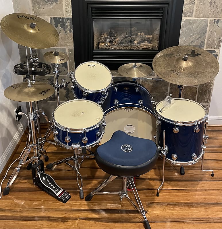 DW Classics Series Drum Set with Hardware & Cymbals | Reverb