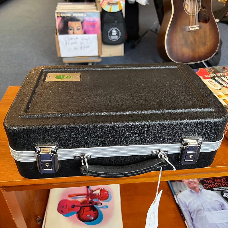 Replacement Clarinet Case, Plastic (used) | Reverb