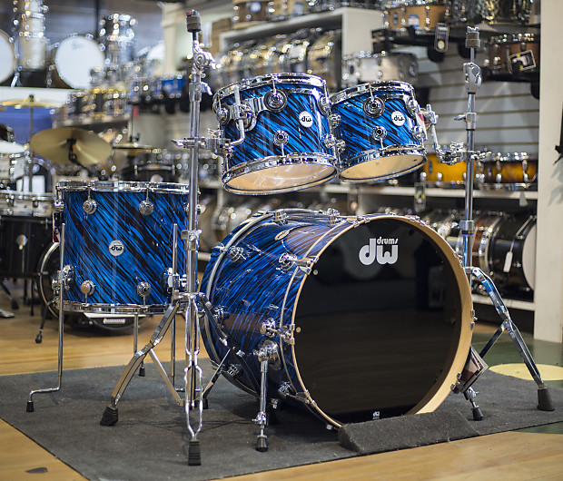 DW Collectors Series 4 Piece Shell Kit in Twisted Blue Oyster | Reverb