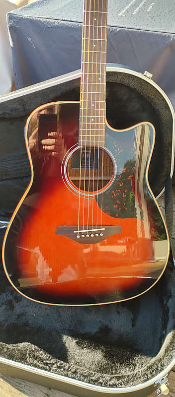 Luthier Upgraded Yamaha A1R Acoustic/Electric with Hard Case | Reverb