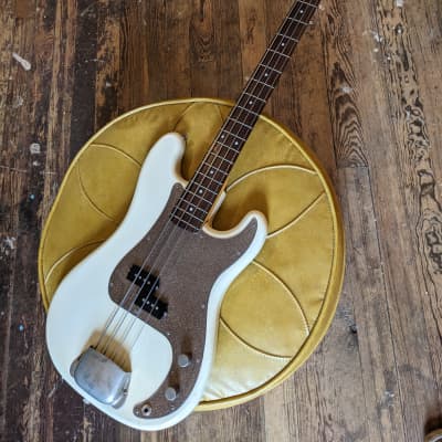 1983 Fender Bullet Bass Black w/ Case | Reverb