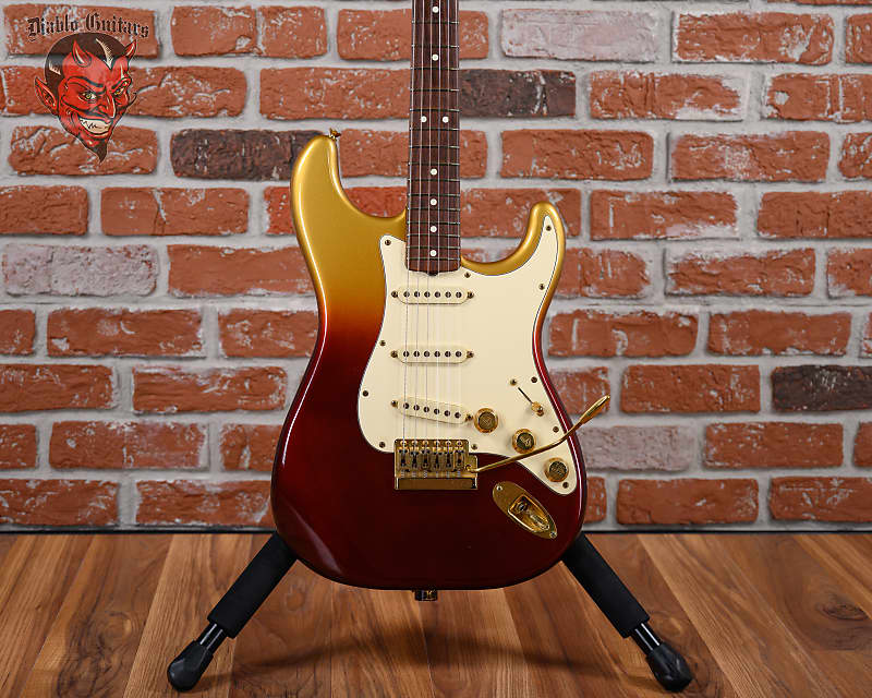 Fender ”The Strat” Stratoburst 1982 w/OHSC | Reverb Australia