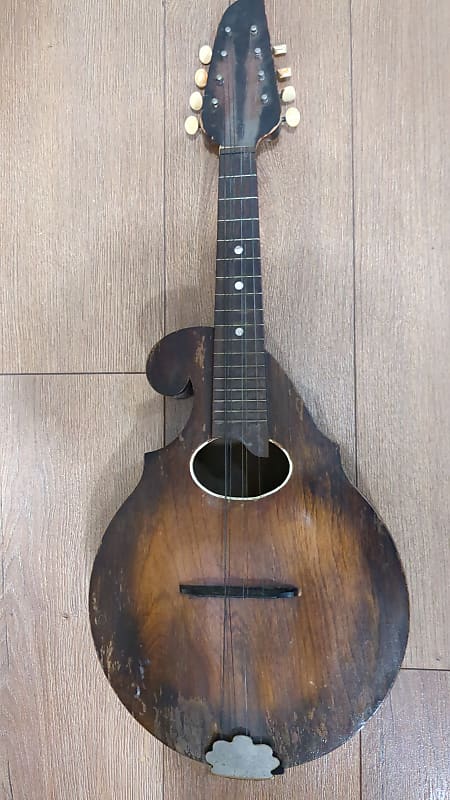 Mandolin Turn of the century - Relic brown NO CRACKS | Reverb Canada