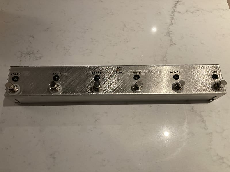 4 Looper w/Tuner Out & Master Bypass (Strip) | Reverb UK