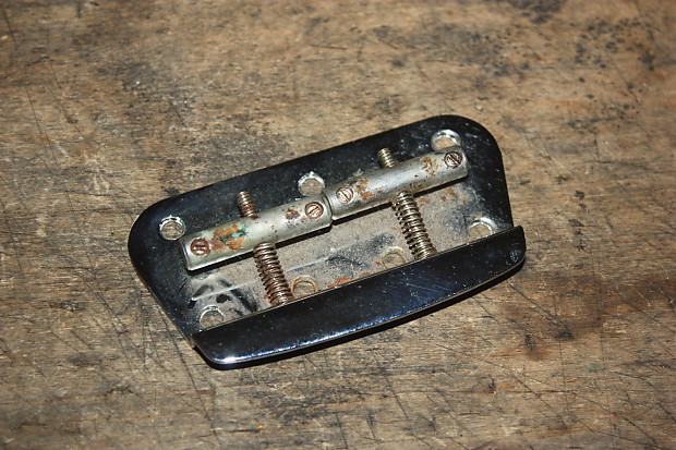 Fender Musicmaster bass 1971-78 bridge | Reverb