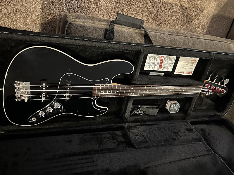 Fender Medium Scale Aerodyne Jazz Bass CIJ AJB-M RARE! 2004 - | Reverb