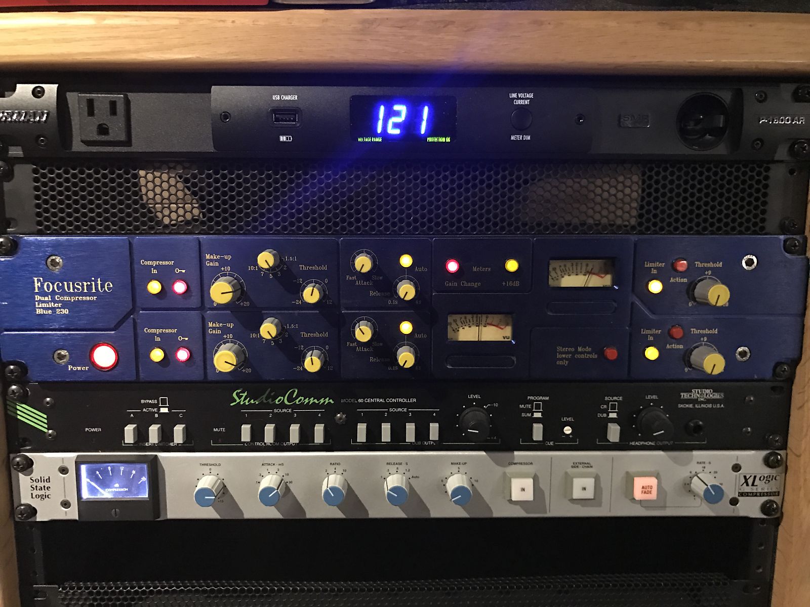 Focusrite Blue 230 Dual Compressor Limiter | Reverb