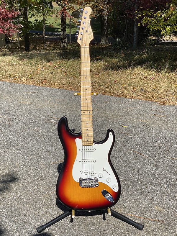 G&L Legacy USA ‘93 Three color sunburst | Reverb