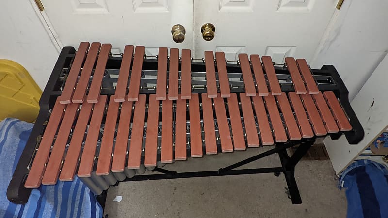 Ross R409 3 Octave Marimba | Reverb