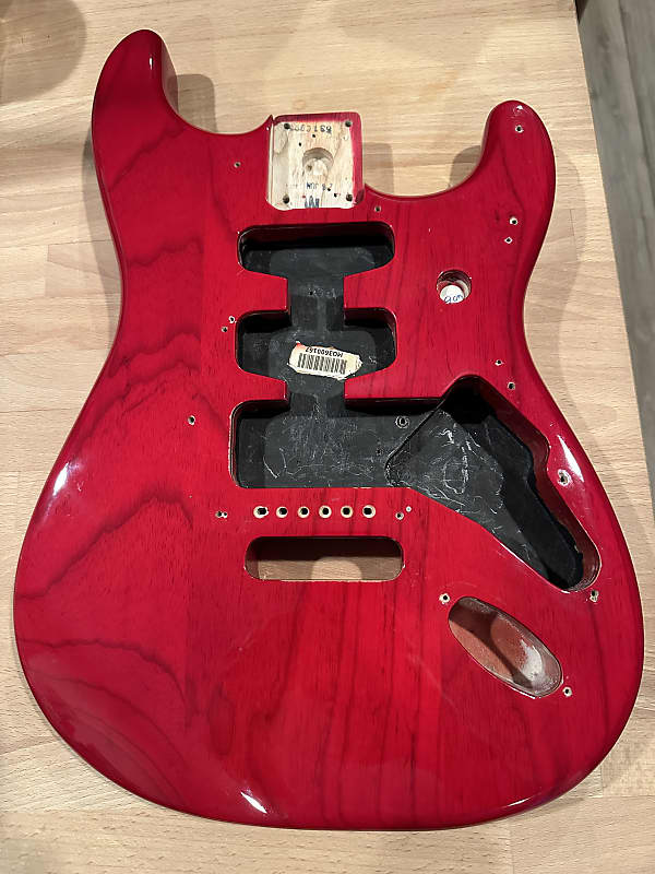 Fender Stratocaster Deluxe Body - Amazing Crimson | Reverb