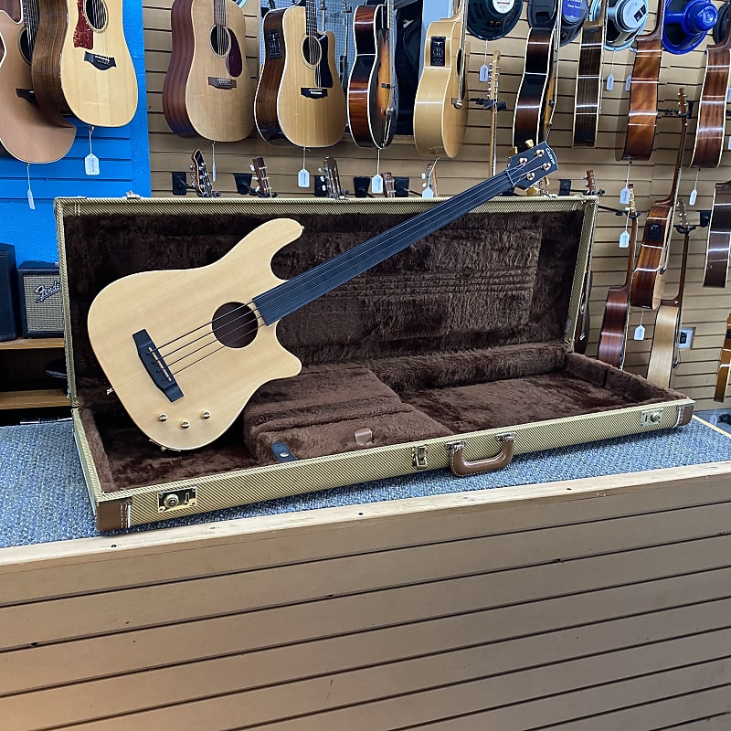 Carvin AC40 Semi-Acoustic Fretless Electric Bass Guitar w/ | Reverb