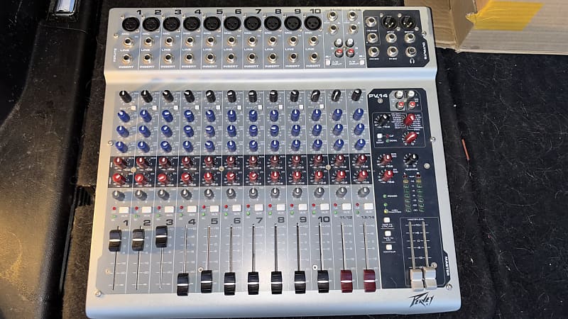 Peavey PV 14 AT 14 Channel Mixer 2010s - Black | Reverb
