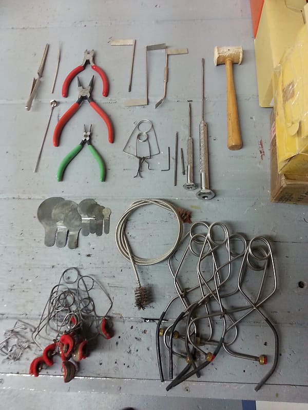 Wind instruments parts and tools | Reverb Canada