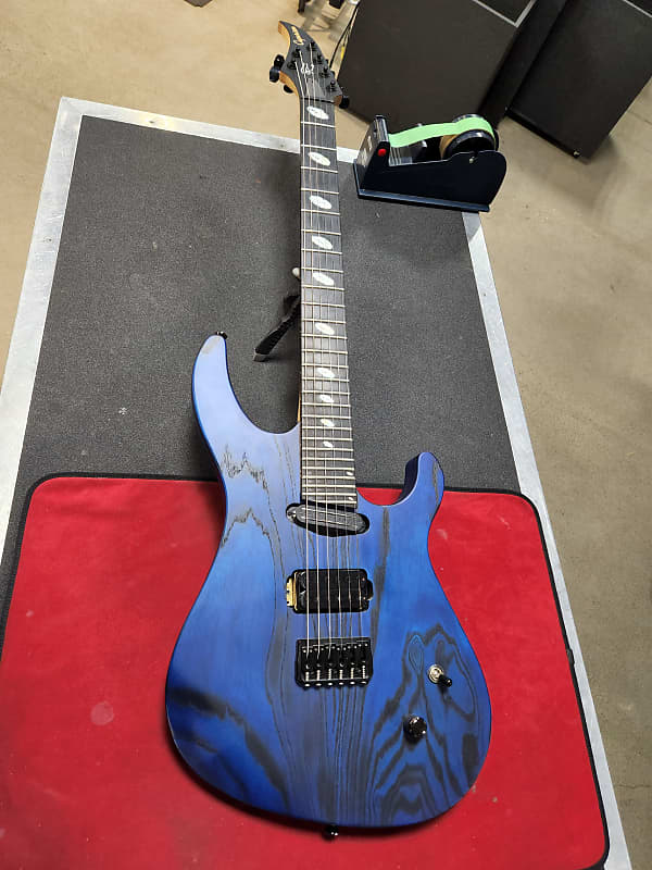 Caparison Dellinger II FX-AM | Reverb