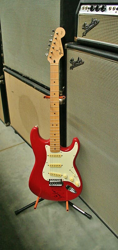 Squier Stratocaster (Gary Hoey Signature) 1995 Red | Reverb