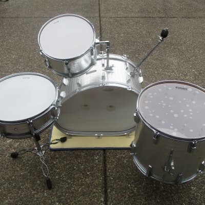 Vox Telstar 4-Piece Drum Kit, Trixon Reissue, Flat Tire Bass | Reverb