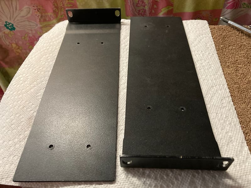 TASCAM CD-RW900 CD Recorder RACK MOUNT EARS only - Black | Reverb