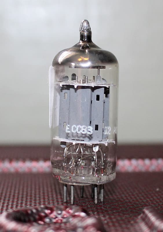 EI 12AX7 YUGOSLAVIA ECC83 TIGHT BALANCE W/ TELEFUNKEN SMOOTH | Reverb