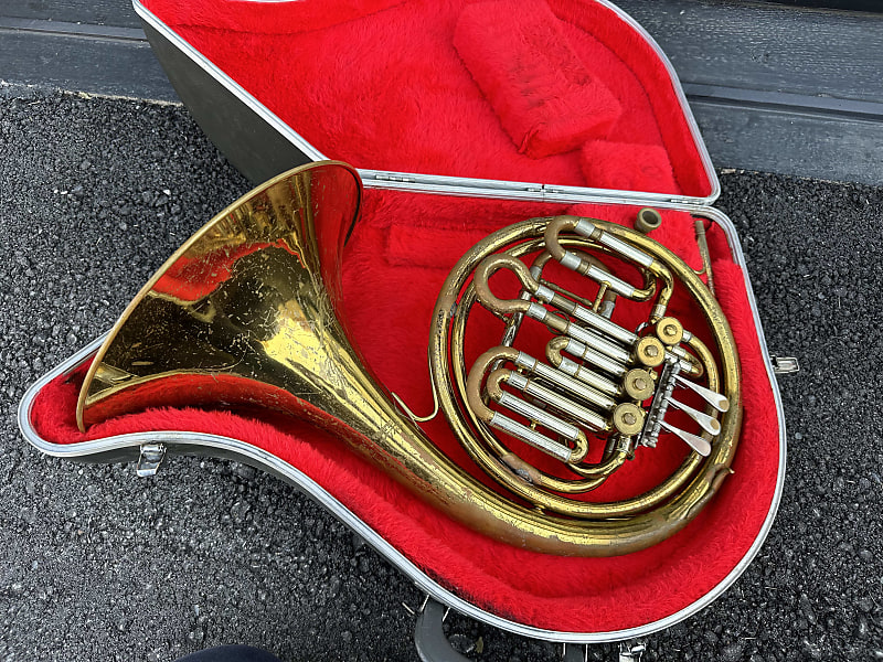 Getzen French Horn - Lacquer | Reverb