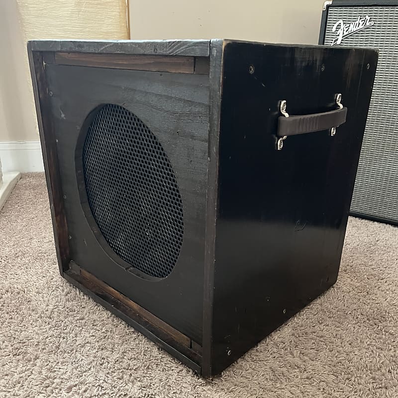 DIY 1x12 speaker cabinet - Dark brown wood stain | Reverb