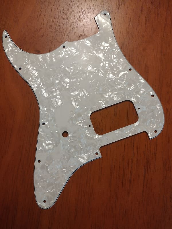 Warmoth Tom Delonge Stratocaster pickguard 2022 White Pearl | Reverb