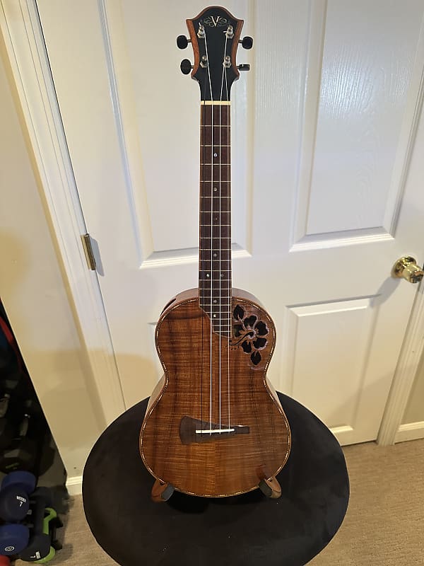 Devine Kashi Tenor Ukulele 2012 - Natural | Reverb