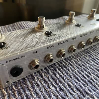 Loop Master 6 loop switcher true bypass 2022 - Clear anodized | Reverb