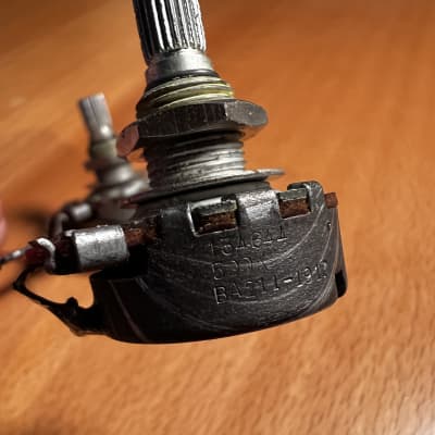 Vintage 1956 Centralab 500K pots + Sprague .022uF Bumble Bee | Reverb