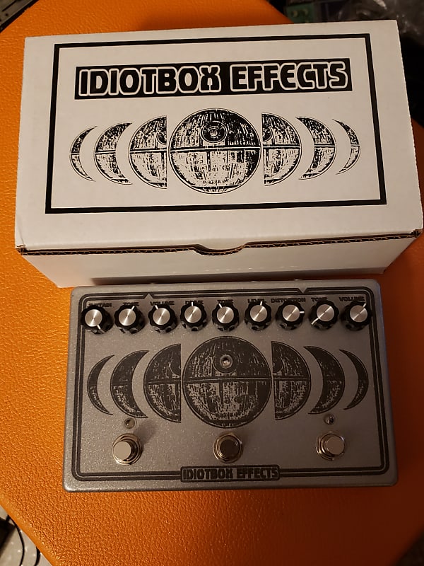 IdiotBox Effects No Moon Silver | Reverb