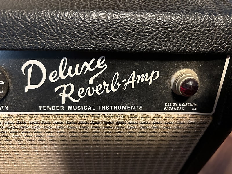 Fender Deluxe Reverb 2-Channel 22-Watt 1x12" Guitar Combo | Reverb