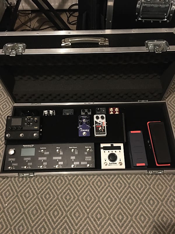 Custom Pedalboards UK Pedalboard Flight Case with Tier | Reverb