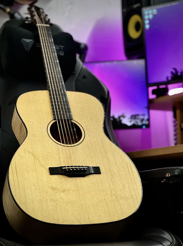 Galloup School of Lutherie Dreadnought 2023 - Bearclaw | Reverb