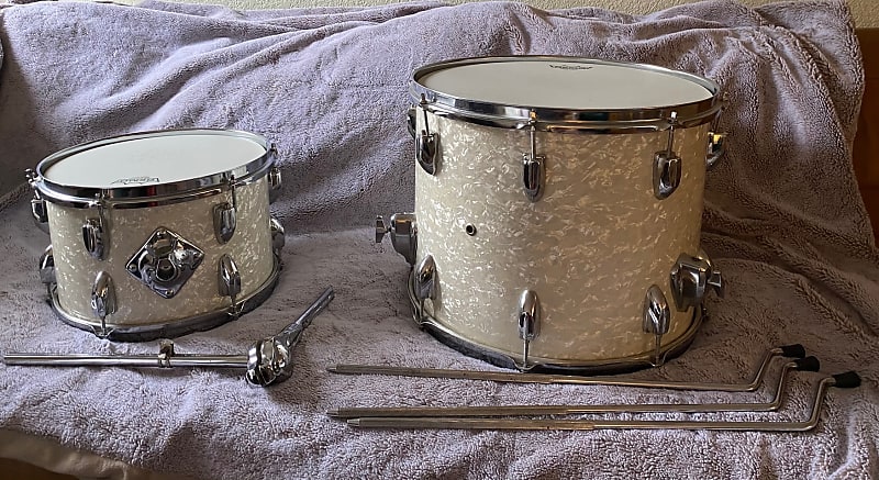 2 Vintage White Marine White Pearl 12" Rack Tom with Mount | Reverb