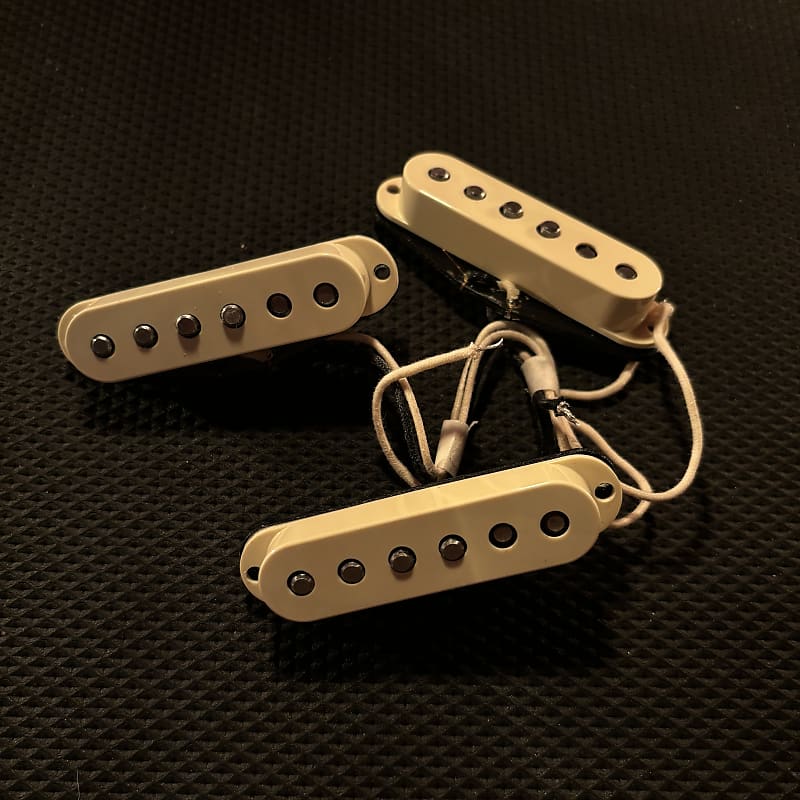 Fender Pure Vintage ‘61 Stratocaster Pickup Set | Reverb