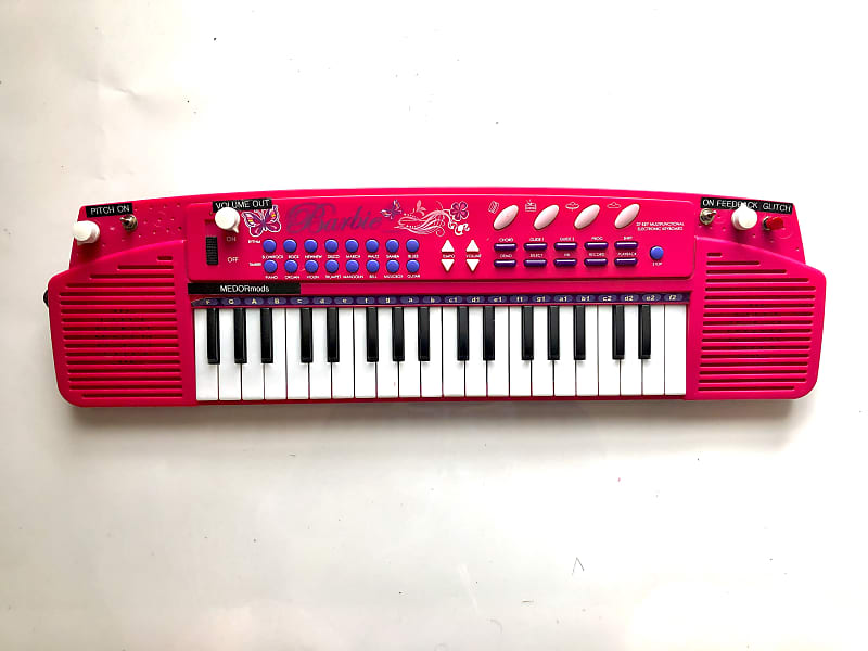 Circuit bent keyboard synth | Reverb