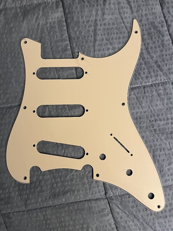 G&L Legacy Pickguard | Reverb